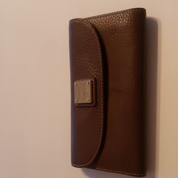 Dooney & Bourke | Bags | Dooney And Bourke Wallet | Poshmark